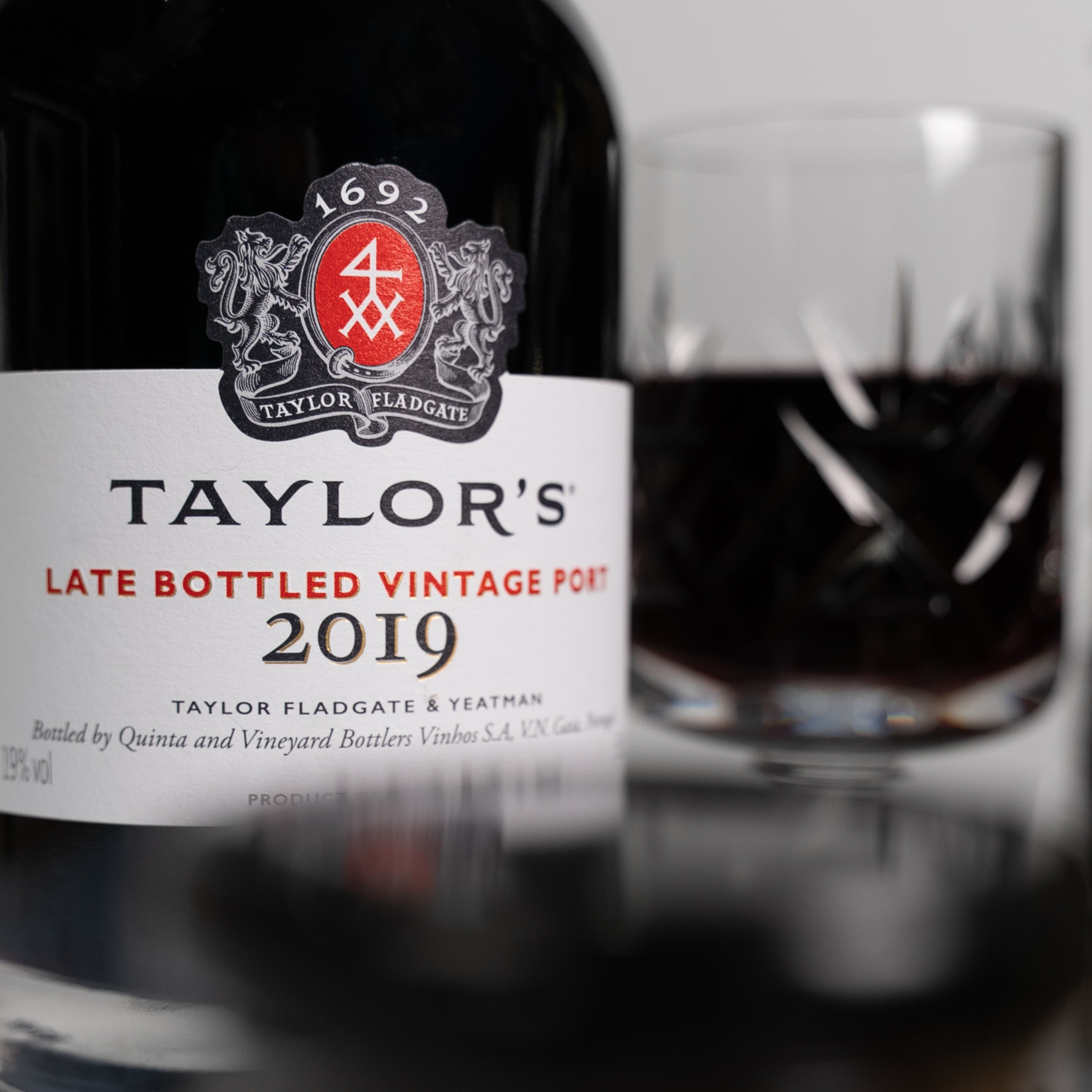 Port & Cheese Gift Hamper | Artisan Cheese & Port – The Cheese Wedge ...